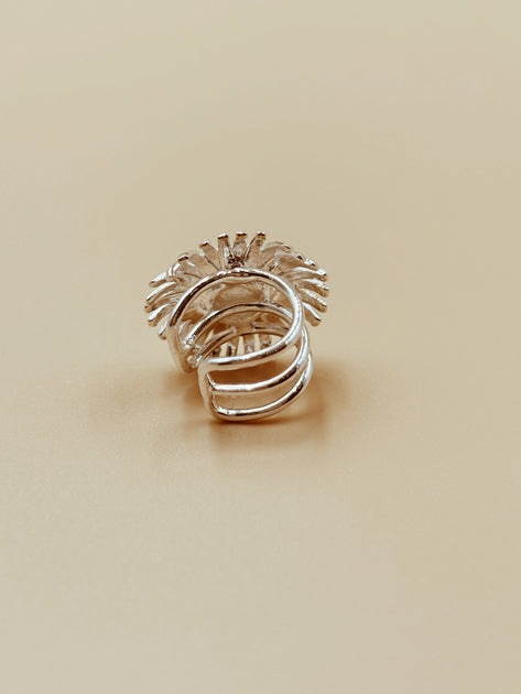 Daisy Wisp Ear Cuff in Silver Tone – Shop Lune