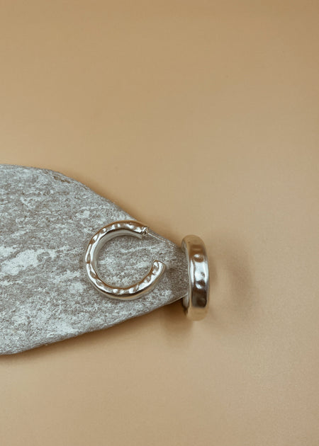 Jacqueline Fernandez in Small Ripple Hoops in Silver Tone – Shop Lune ...