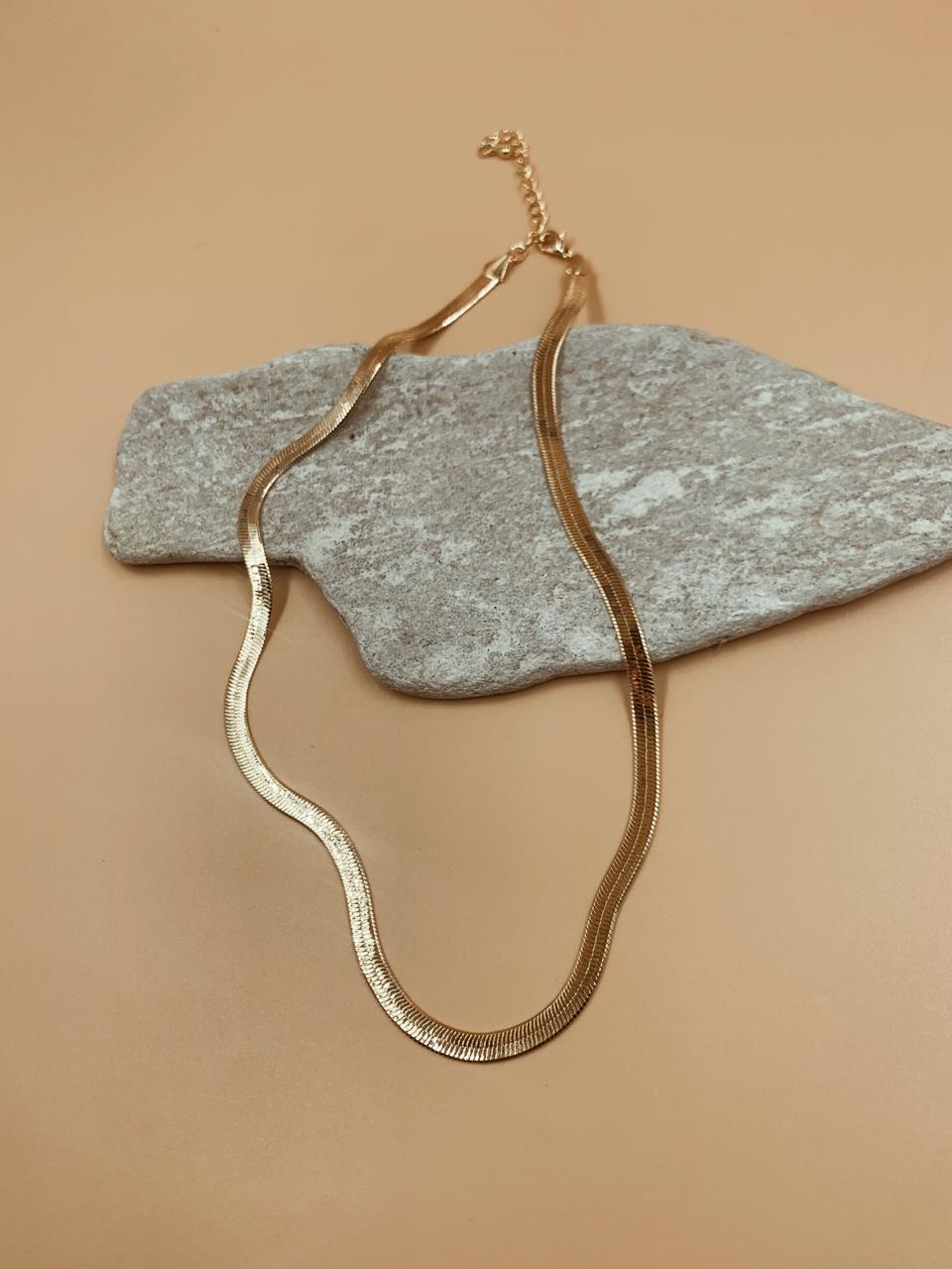 5MM Glossy Medium Gold Viper Chain – Shop Lune Global Private Limited